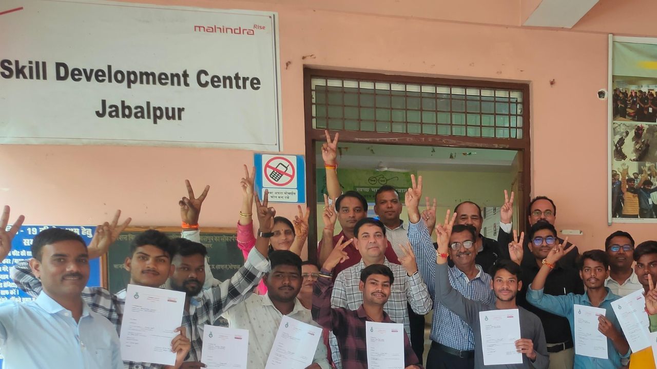 Mahindra ‘Tractor Tech’ Skill Development Program Connects 46 Youth to ...