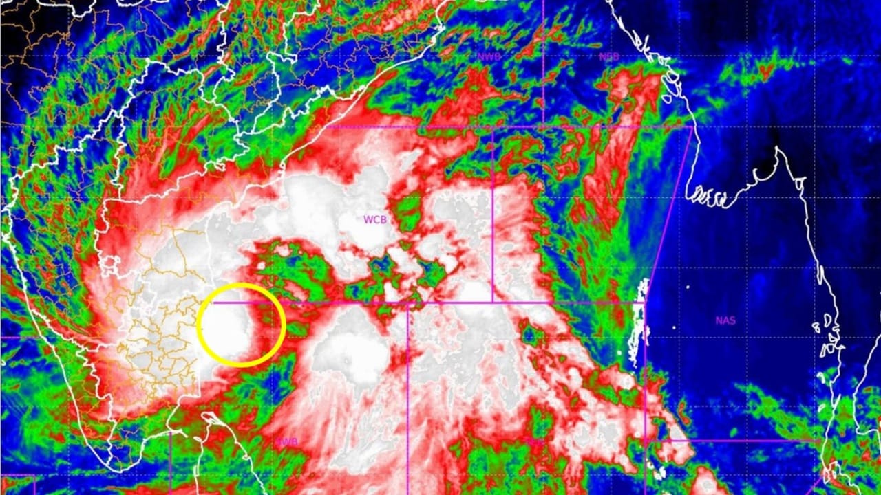 Weather Update: Cyclone Fengal to Bring Heavy Rainfall and Gusty Winds ...