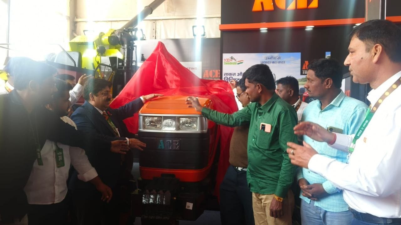 ACE Launches Powerful ACE DI 6565 AV TREM IV Tractor at KISAN Fair 2024