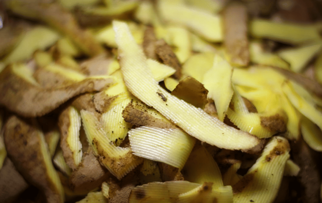 8 Reasons You Should Never Throw Away Potato Peels