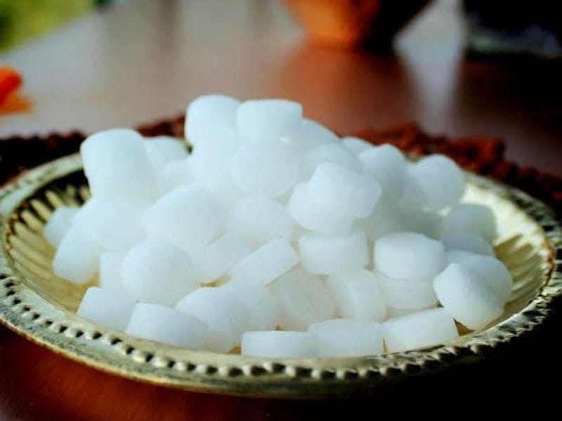 Medicinal Uses and Benefits of Camphor