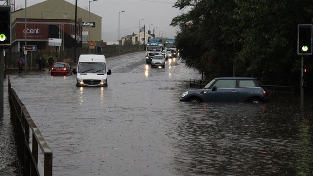Weather Forecast: IMD Warns of Heavy Rainfall in Mumbai, Dry Weather in ...