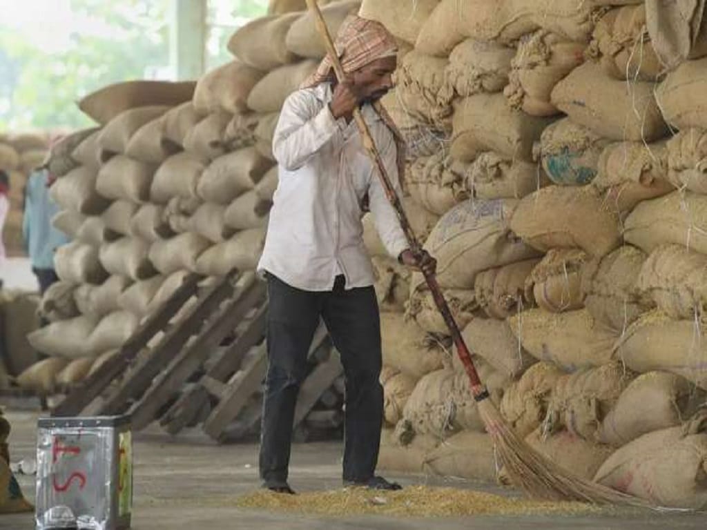 Government Purchases Record 874 lakh tonnes of Paddy at MSP