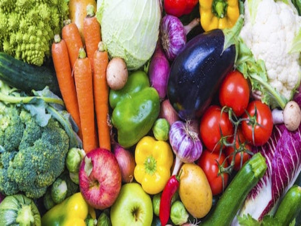 Netizens Are Going Gaga Over a Toddler Getting Ready To Go Vegetable ...