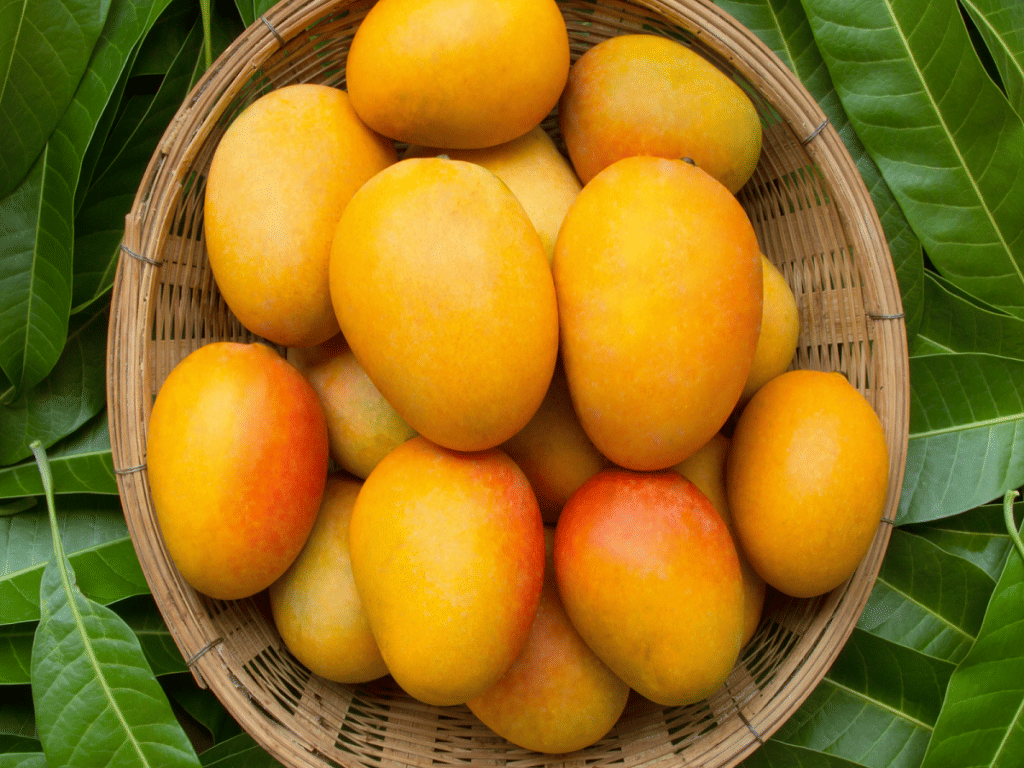 What Is The Science Behind Soaking Mango In Water Before Eating?