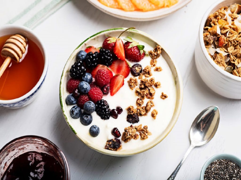 7 Side Effects of Consuming Too Much Yogurt