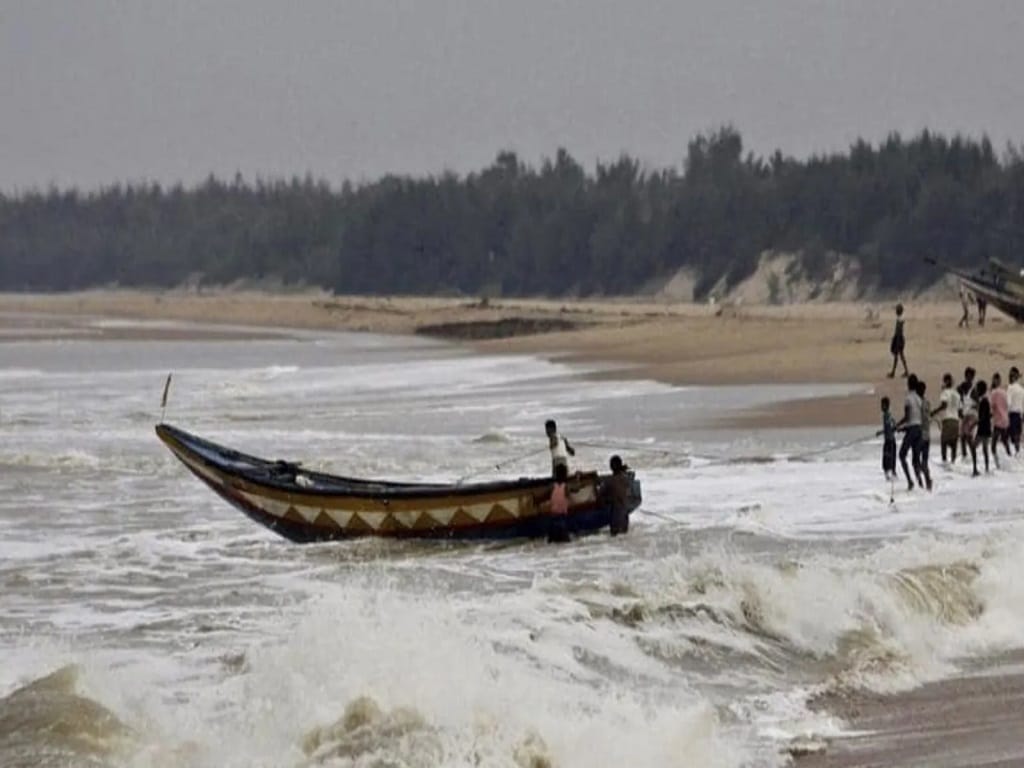 Cyclone Sitrang Update: IMD Issues Alert for These States, Full Weather ...