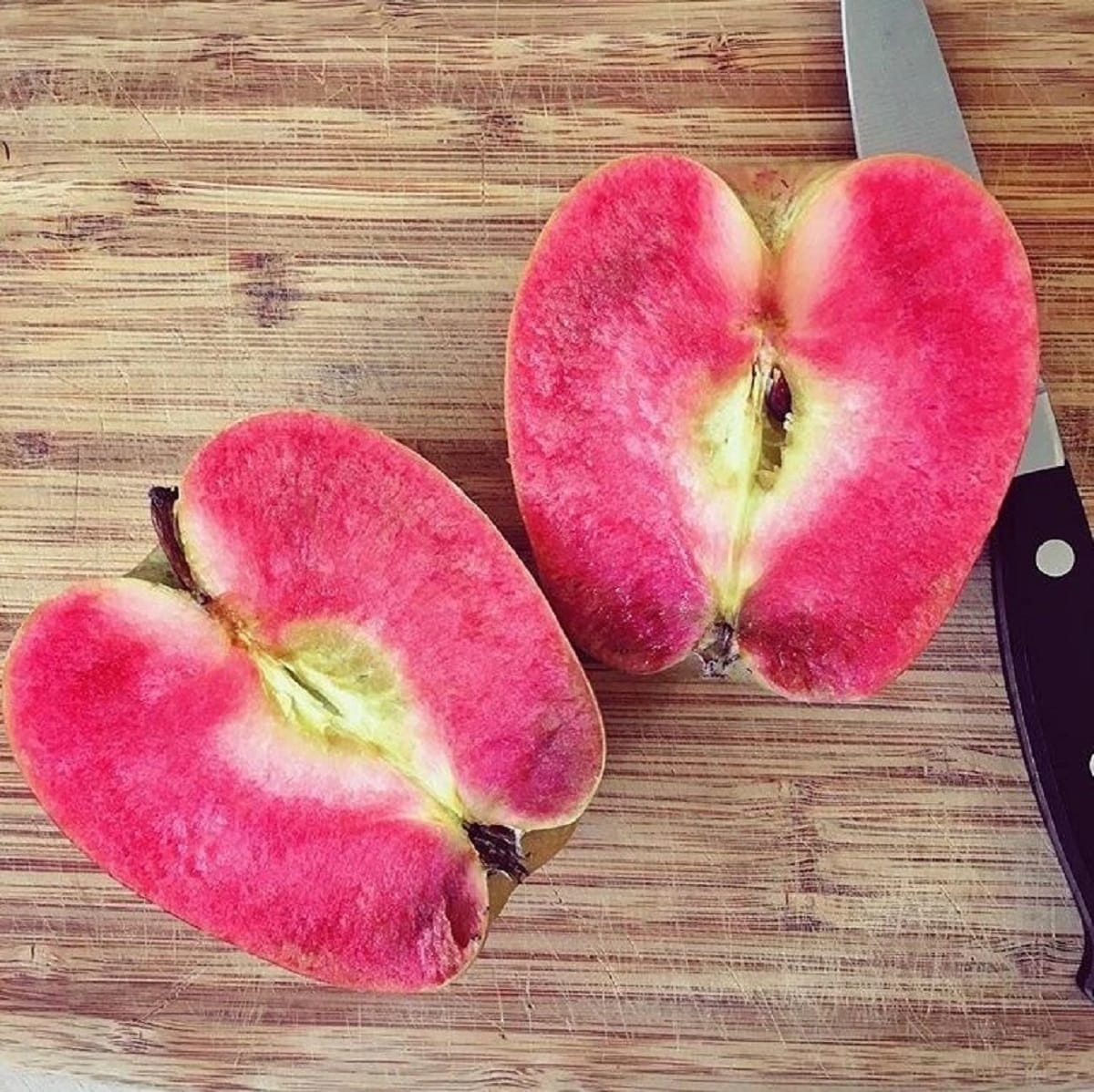 Rare Varieties of Apple in The World
