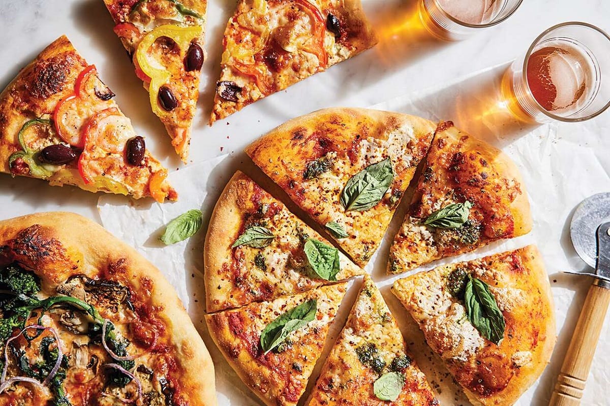 History of Pizza & 7 Most Popular Pizza Varieties from Around the World!