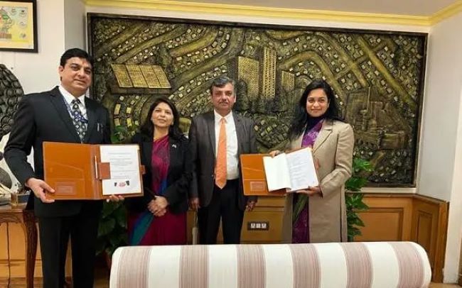 MoHUA Signs MoU to Build Waste to Wealth Facilities in Million Plus Cities