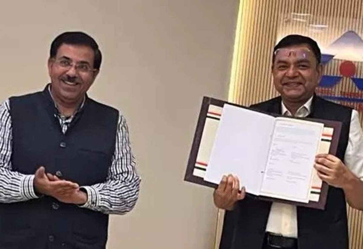 BIS Signs MoU with IIT Gandhinagar, IIT Guwahati & NIT Calicut to Set ...