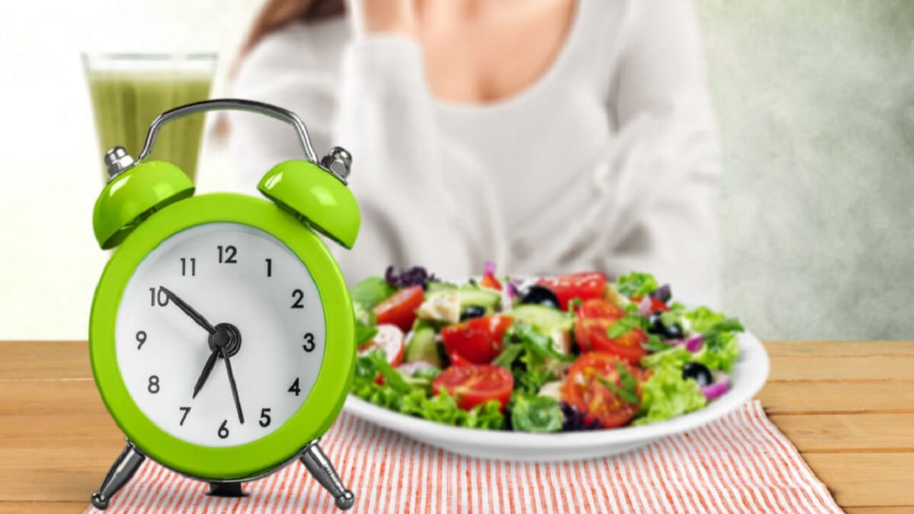 Intermittent Fasting: Eating Patterns, Risks & Health Benefits